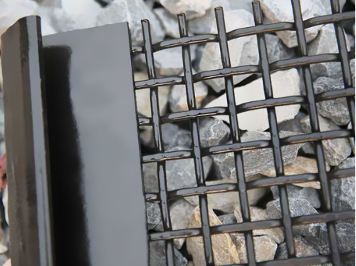 65MN Plain Weave Crimped Quarry Screen Mesh